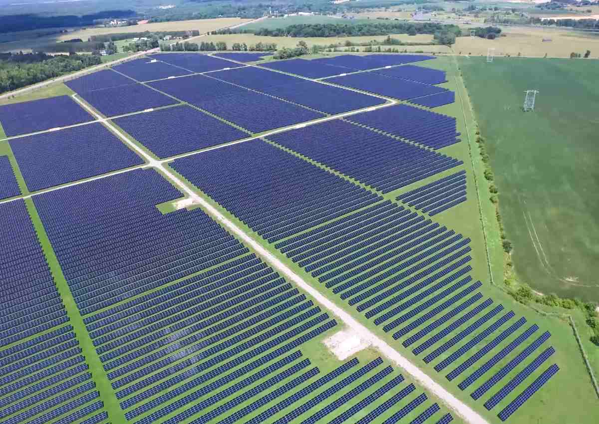 The Impact Of Renewable Energy Sources On Tech Innovation In 2024 Tech Savvy Saas